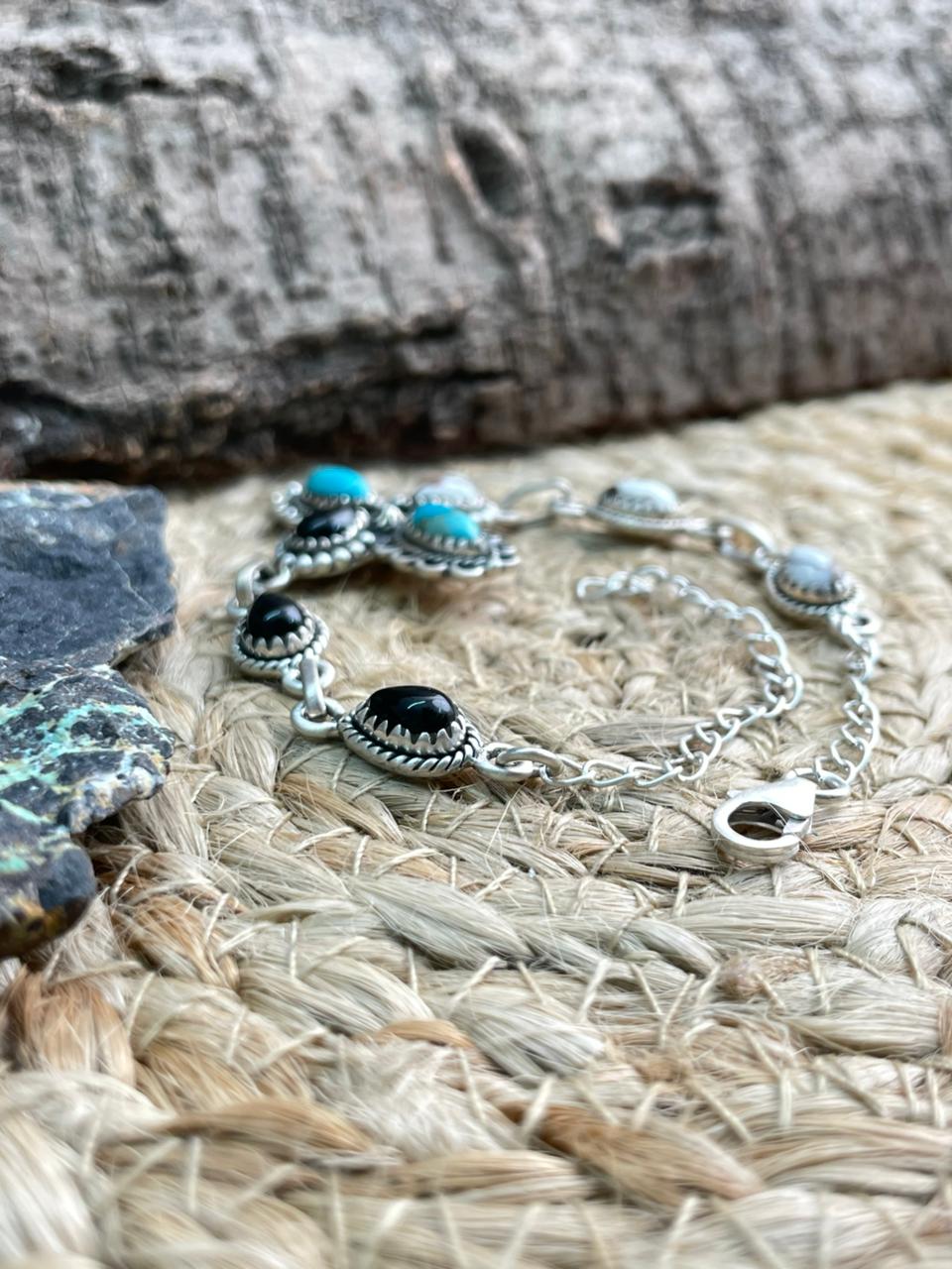 Handmade Sterling Silver Kingman with Wildhorse, Black Onyx Chain Brac