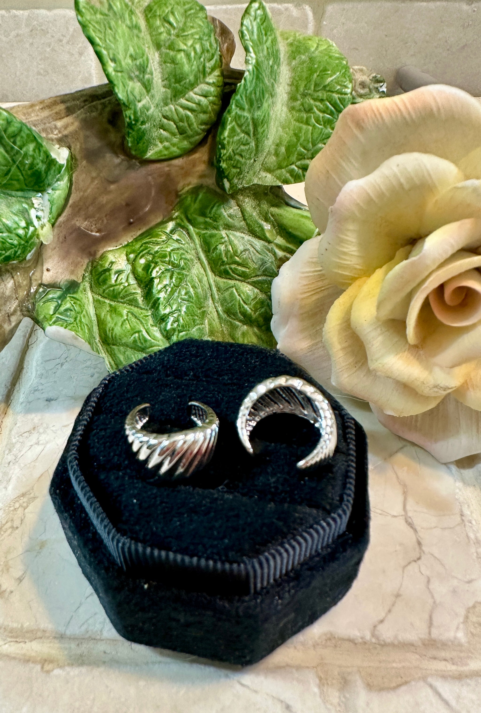 Beth Twisted Croissant Ear Cuff