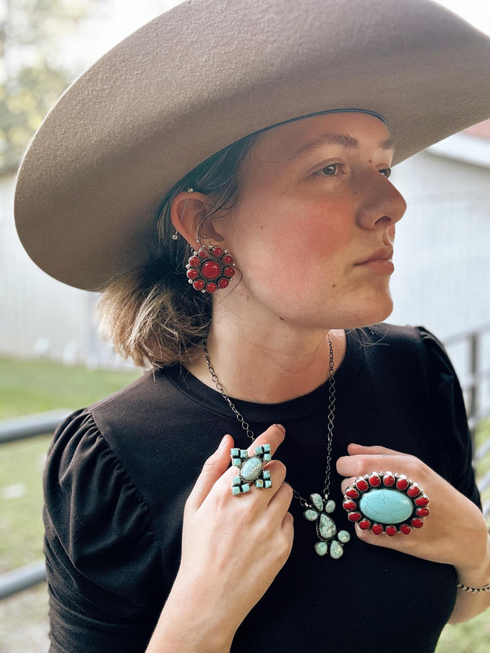 “The Carly” Navajo Turquoise & Sterling Silver Necklace Signed Sheila